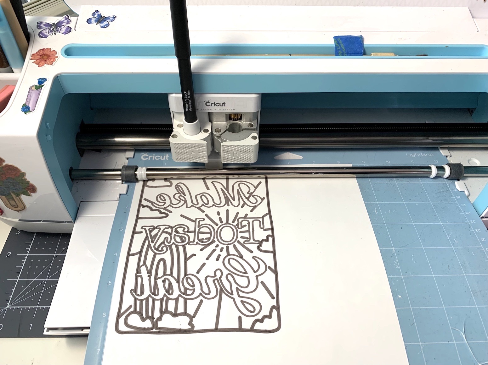 How to DIY a Paint-your-Own Canvas with Procreate + Cricut - Well ...